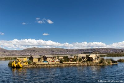 Übernachtung auf schwimmender Insel der Uros im Titicacasee